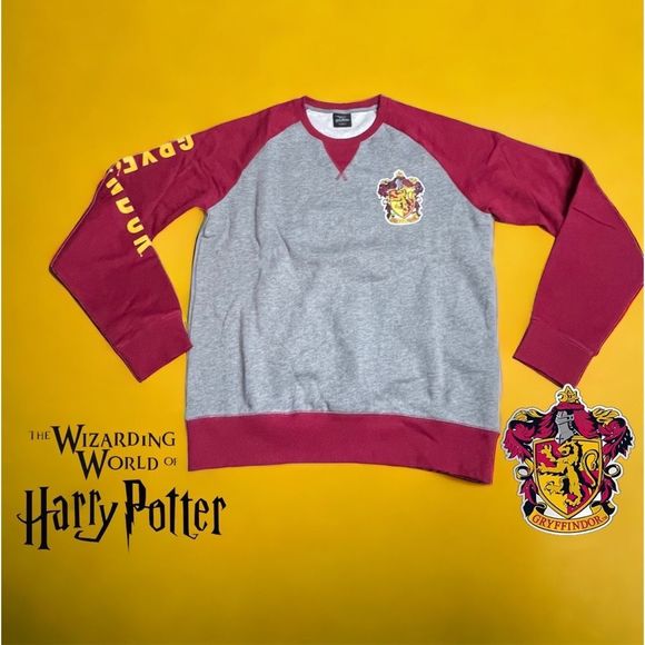 Universal | Tops | Harry Potter Gryffindor Sweatshirt Unisex | Poshmark